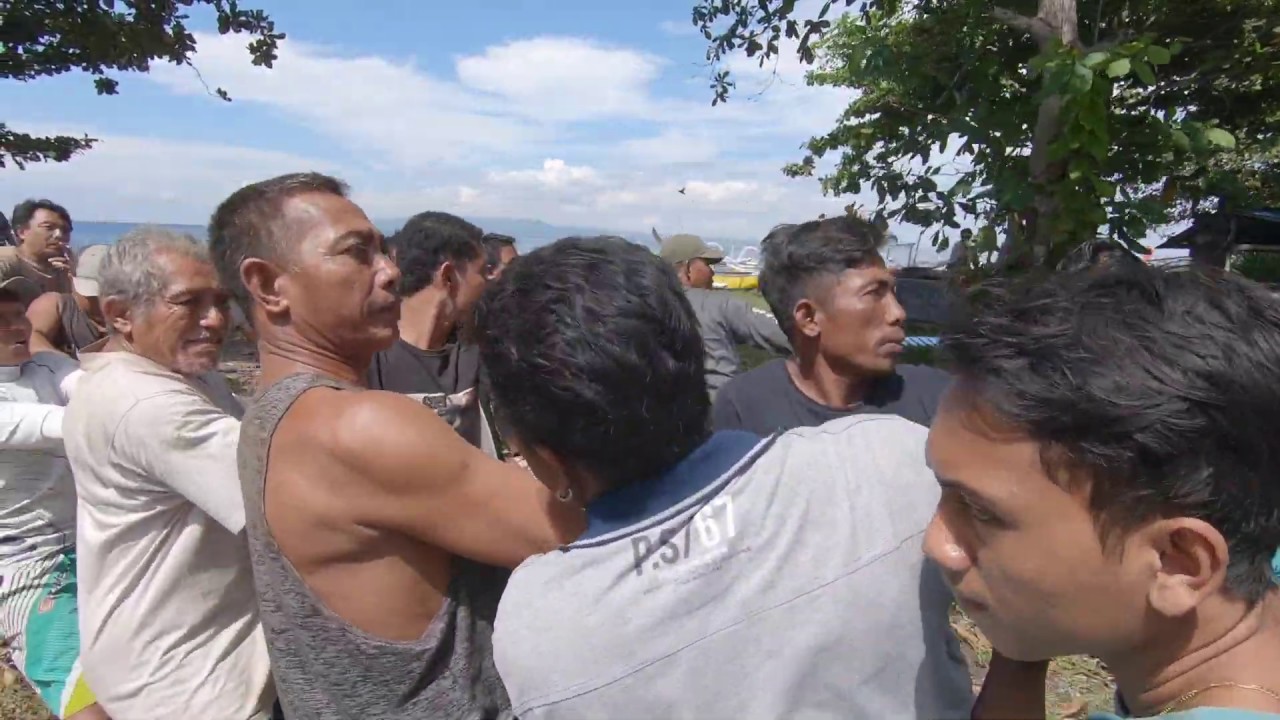 Fastboat launch Pengalon - YouTube