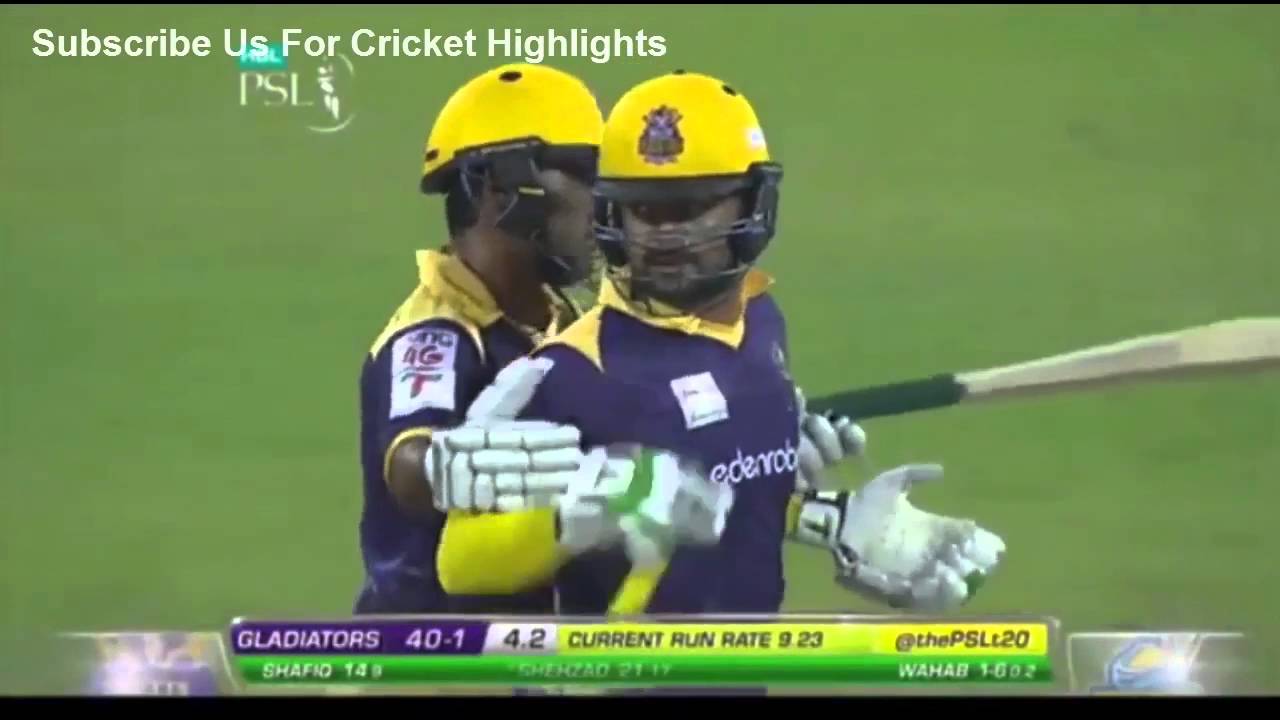 Real Fight of Wahab Riaz with Ahmad Shahzad | Hitting Bat | PSL 2016 ...