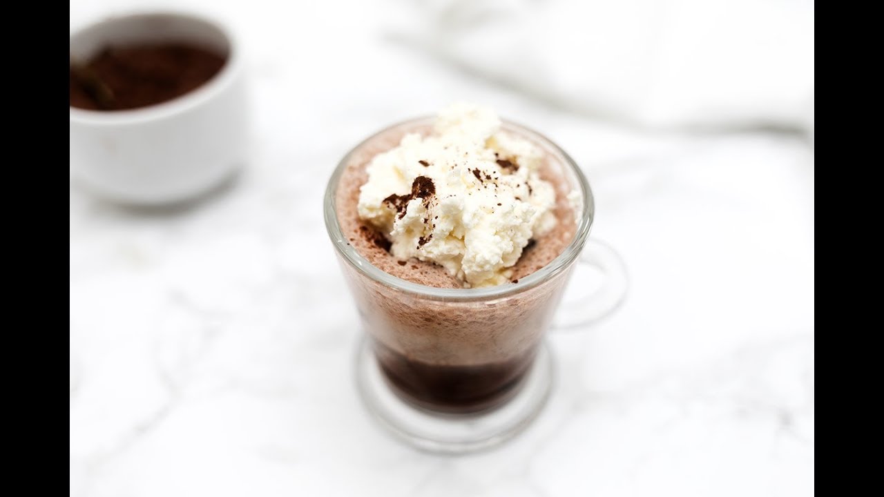 Vídeo receta Companion: Café frappé con nata montada - YouTube