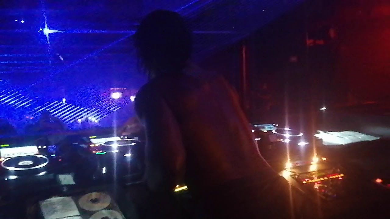 TIMMY REGISFORD @NEUHM PARTY 8° ANNIVERSARY - BASIC CLUB NAPOLI 09/11 ...