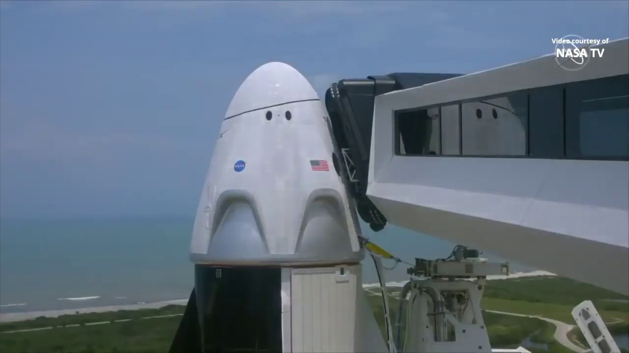 SpaceX Dragon 2 Spacecraft Flight - Best Quality (HD) - YouTube
