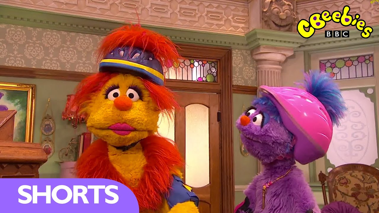 Furchester on Wheels: The Furchester Hotel - CBeebies - YouTube