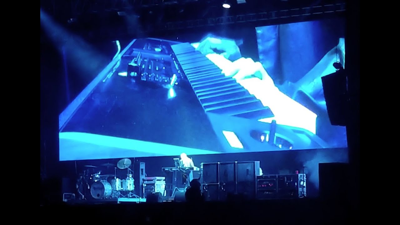 Jordan Rudess keyboard solo w/ Deep Purple - YouTube