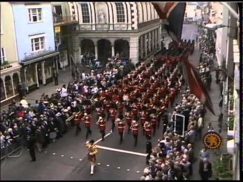 MILL HILL : Inglis Army barracks : Bomb - YouTube