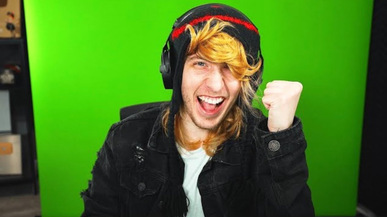 KreekCraft ARM WRESTLES Roblox YouTubers IRL 💪🏼🔥 - YouTube