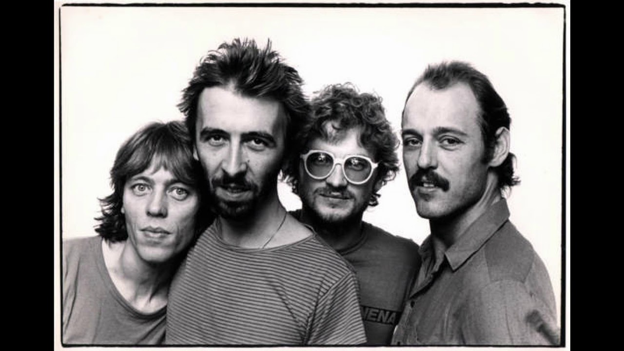 "LEGENDARY" SPLIFF performs DEJA VU - YouTube