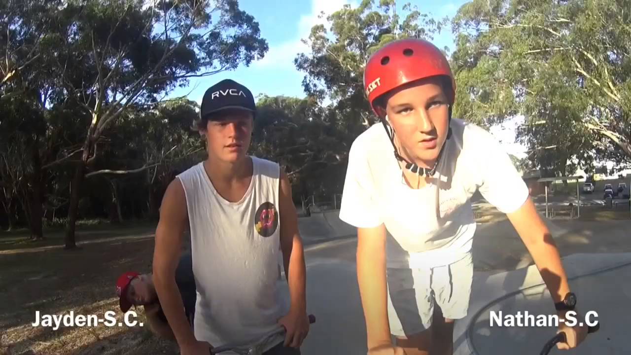 Jayden Barnes & Nathan Barnes game of scoot - YouTube