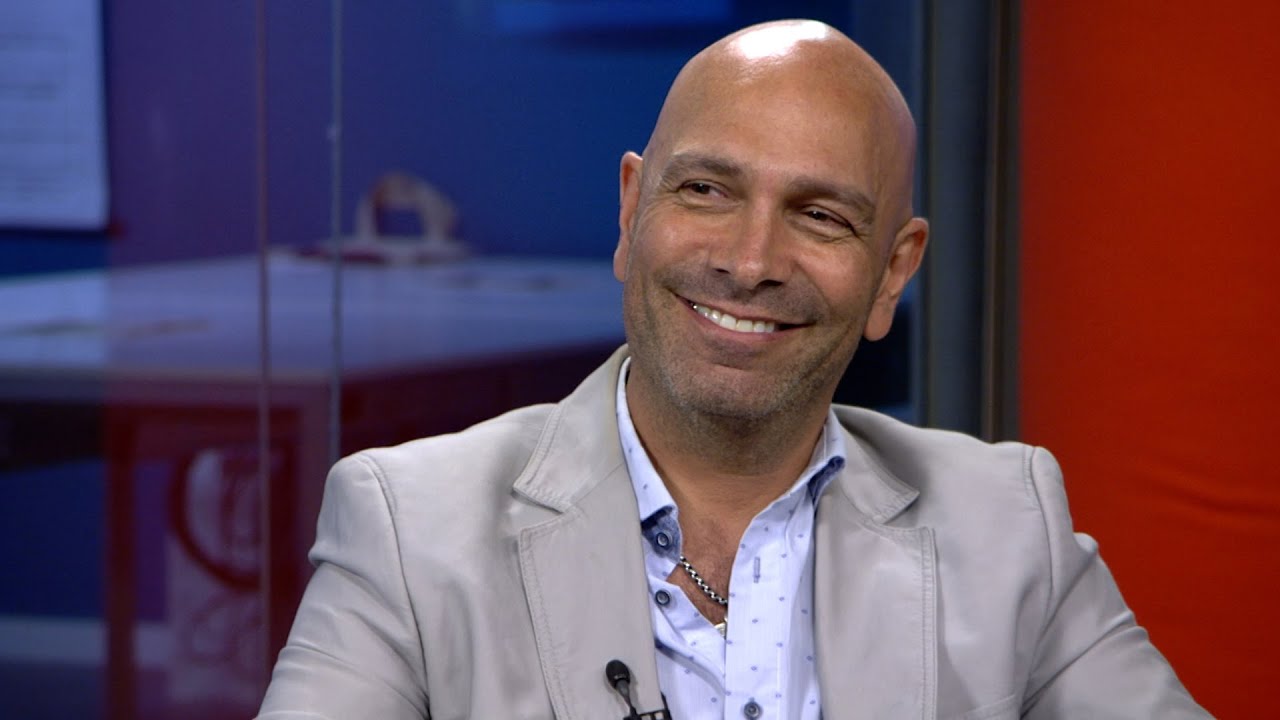Entrevista a Fredy Villarreal - YouTube