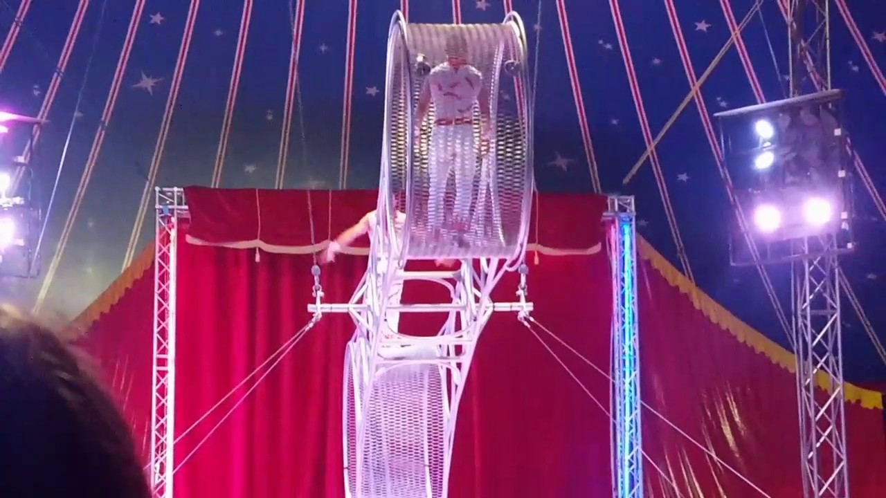 American circus 2017 - YouTube