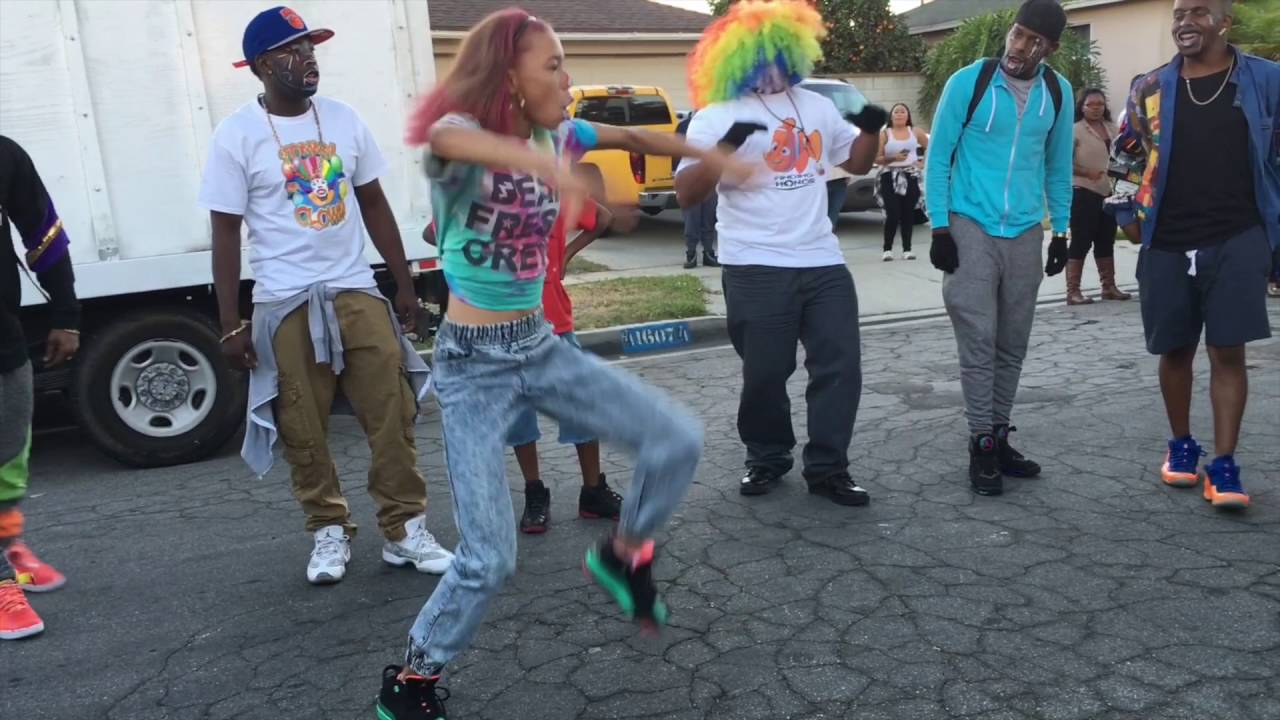 T-Squad Throwback | OfficialTSquadTV | Tommy The Clown - YouTube