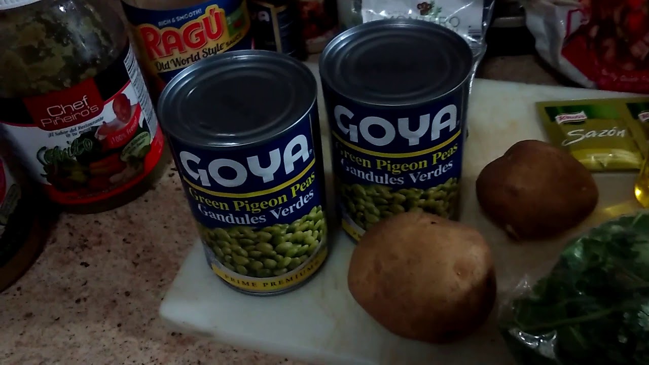 Ingredientes para la preparación de ricos gandules guisados - YouTube