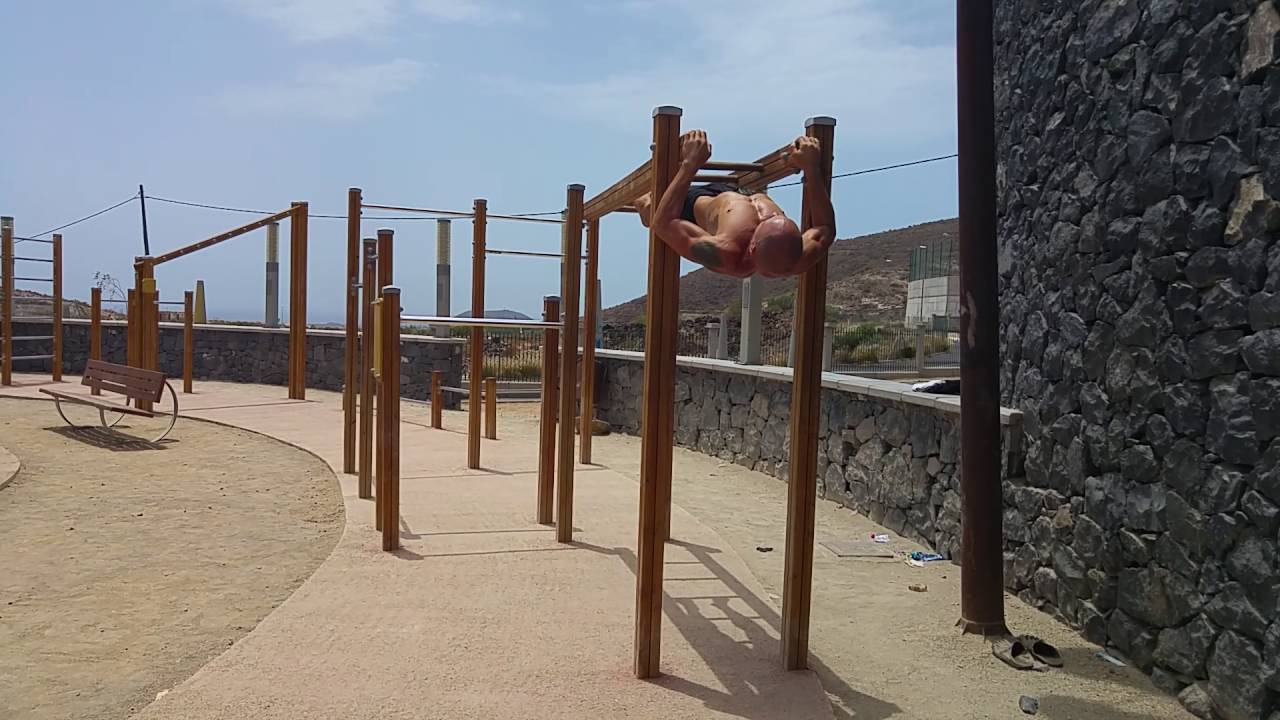 Bodyweight Park Training: Inverted Rows Advanced Version - YouTube