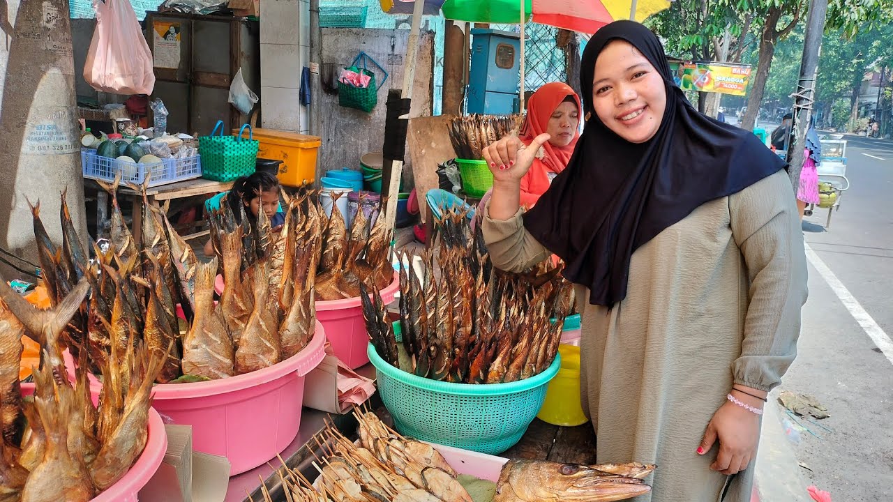 ikan asap murah di tuban - YouTube
