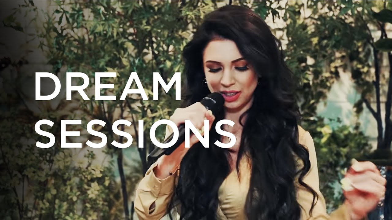 Laura for GUESS - Keerleme - YouTube