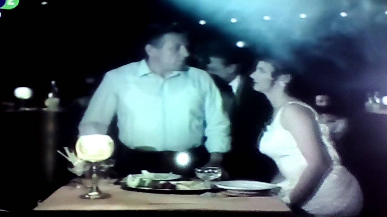 Γυρισε κοντα μου γυρισε - Στρατος Διονυσιου - YouTube