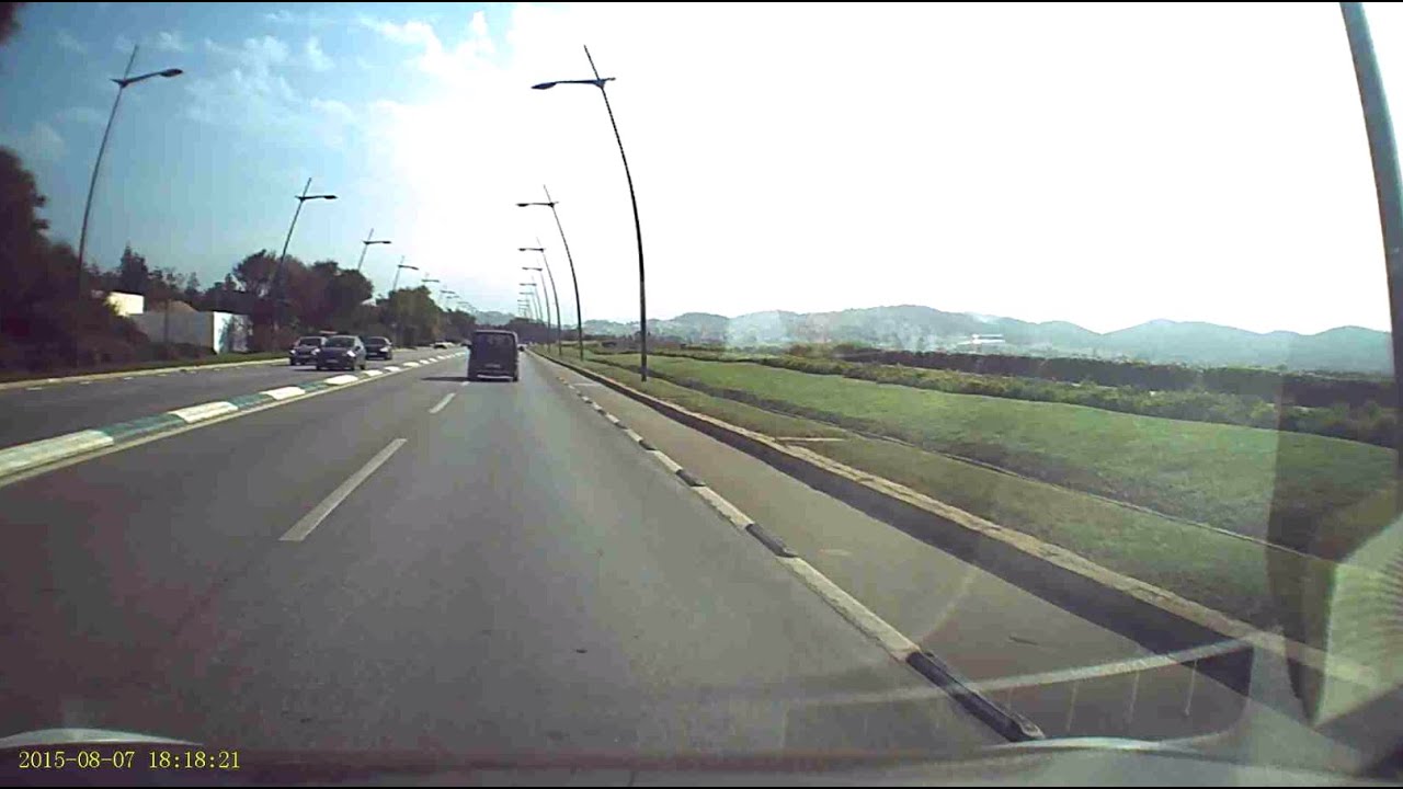 Un tour dans la ville de Mediaq au nord du Maroc - YouTube