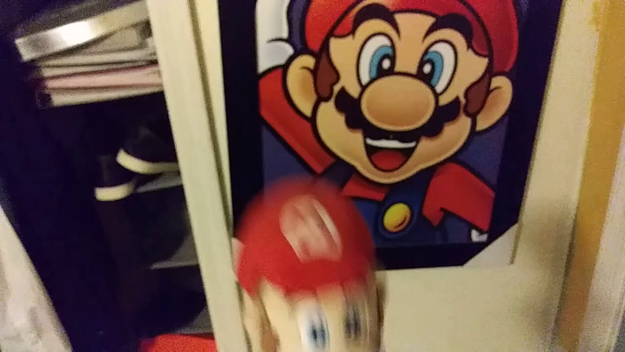 Mario jumps into a painting - YouTube