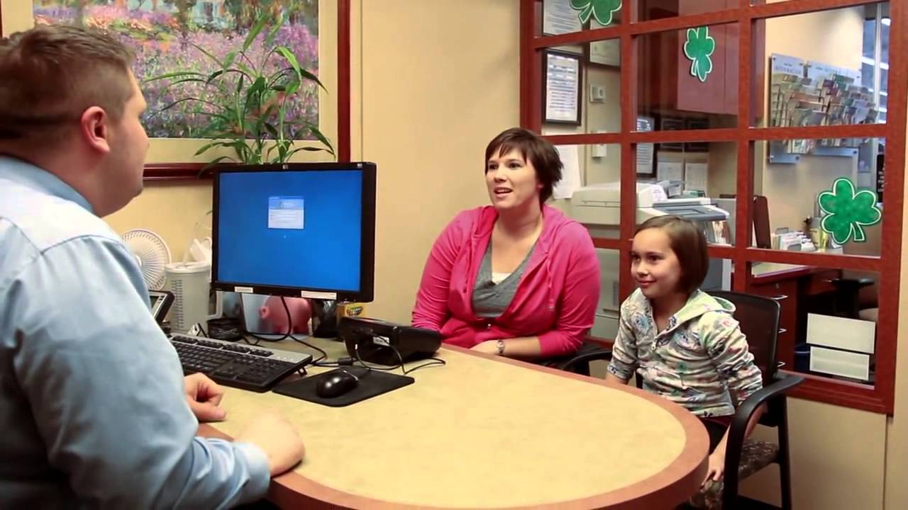 America First Credit Union Pig Farmer - YouTube