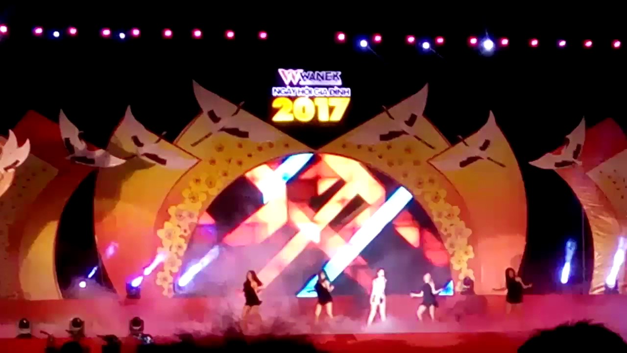 Man bang pháo hoa cty wanek IX - YouTube