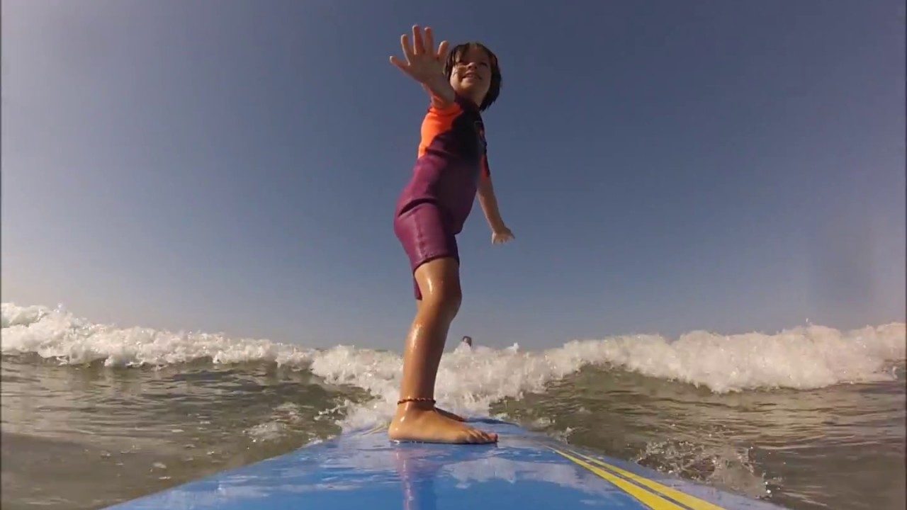 Surf avec mes filles - YouTube