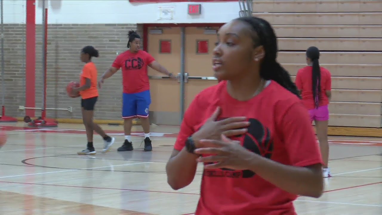 Chrislyn Carr hosts second annual skills camp - YouTube