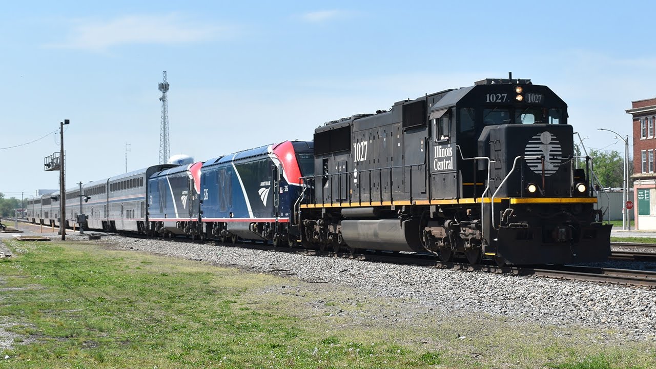 Illinois Central SD70 leads Amtrak City of New Orleans - YouTube