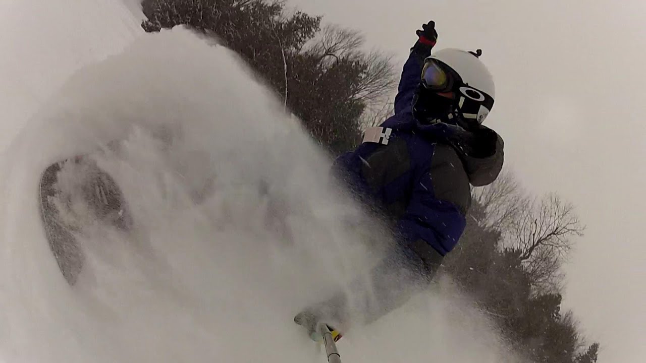 Powder day snowboarding - YouTube