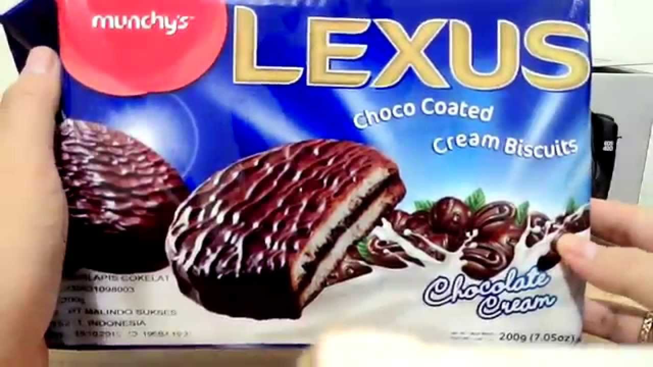 Lexus Choco Coated Cream Biscuit Munchy's 2015 - YouTube