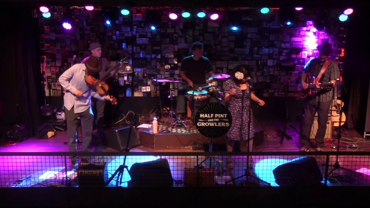 Hit Em Up Style Live at Ophelias - YouTube