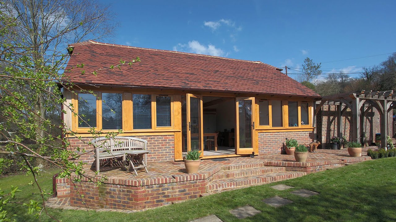 English Heritage Buildings: Over 30 Years Experience in Providing Oak ...