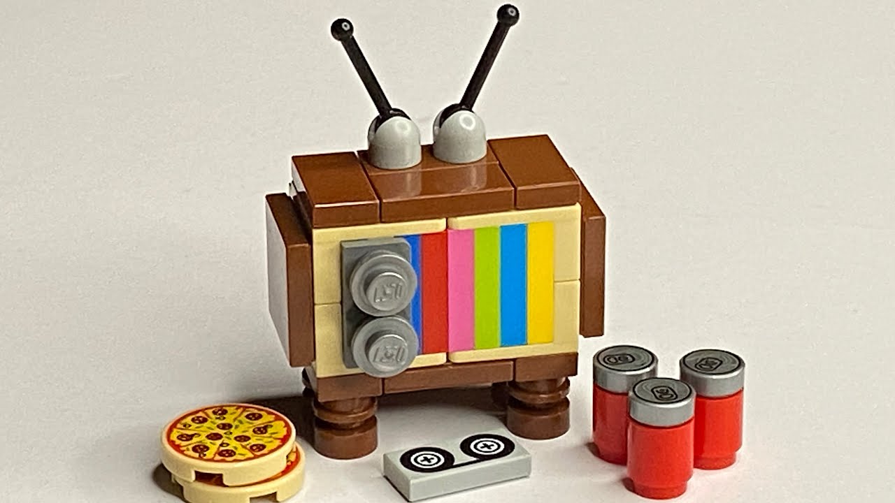How to Build a Retro 1980s Lego TV (Tutorial) - YouTube