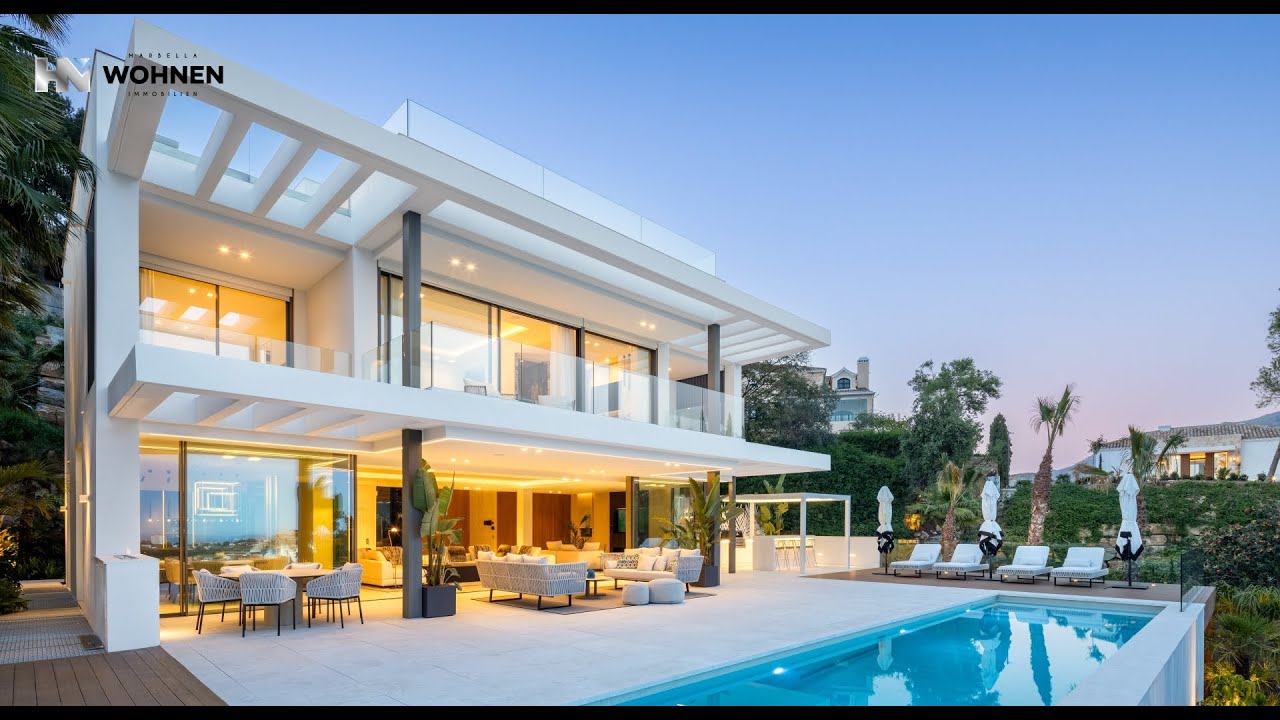 Marbella modern luxury villa with sea views in La Quinta Nueva ...