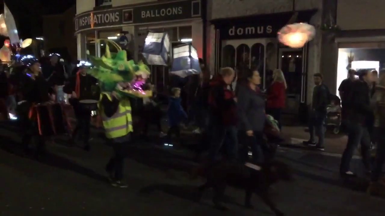 Ulverston Lantern Festival 2017 - YouTube