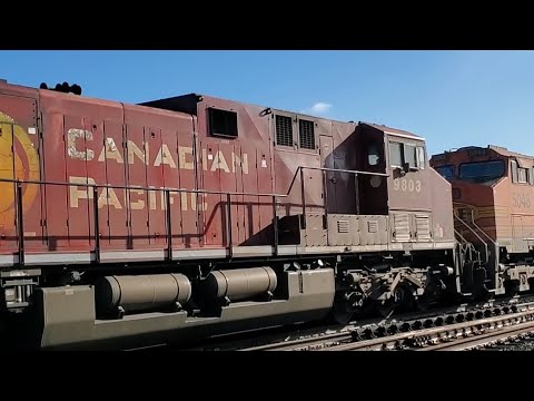 BNSF 8335 Leads Z Train with CP - YouTube