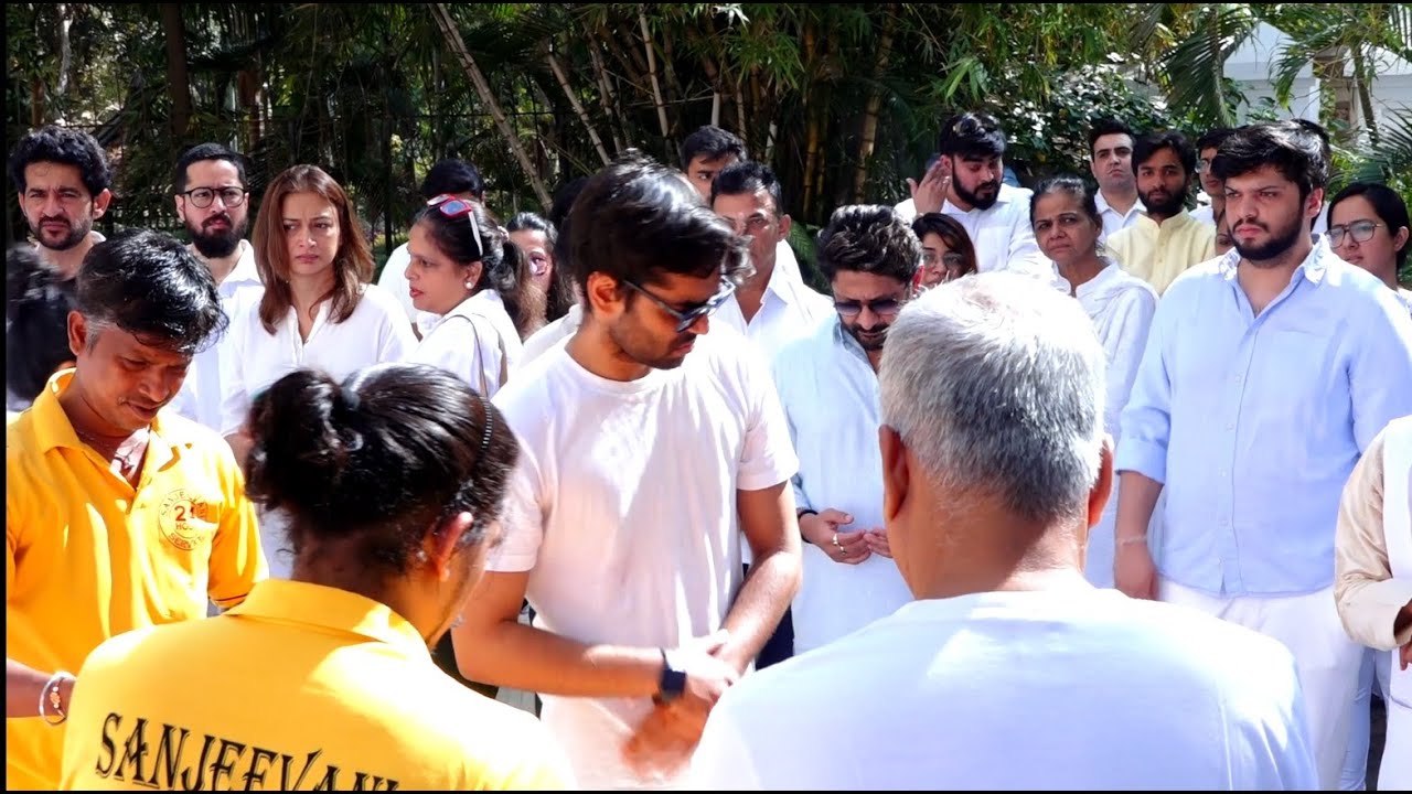 Ritu Raj Singh को जाता देख रो पड़े टीवी सितारे, अंतिम दर्शन करने पहुंचे ...