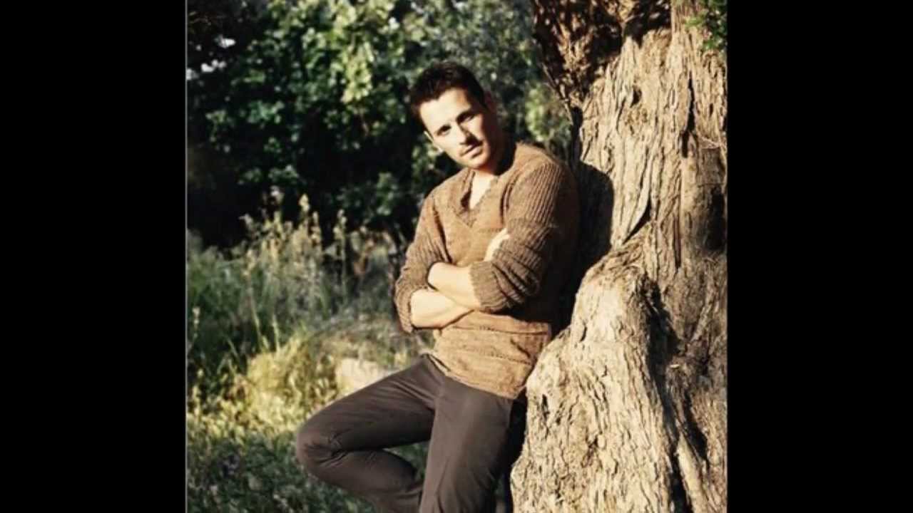 Νικος Βερτης Μονο Για Σενα.!!.wmv - YouTube