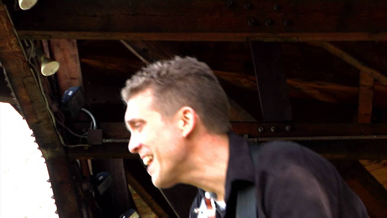 Wes Hoke - A Devil on Both Shoulders - YouTube