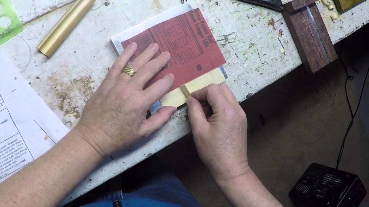 Making a reed: 4. Scrape to Crow - YouTube