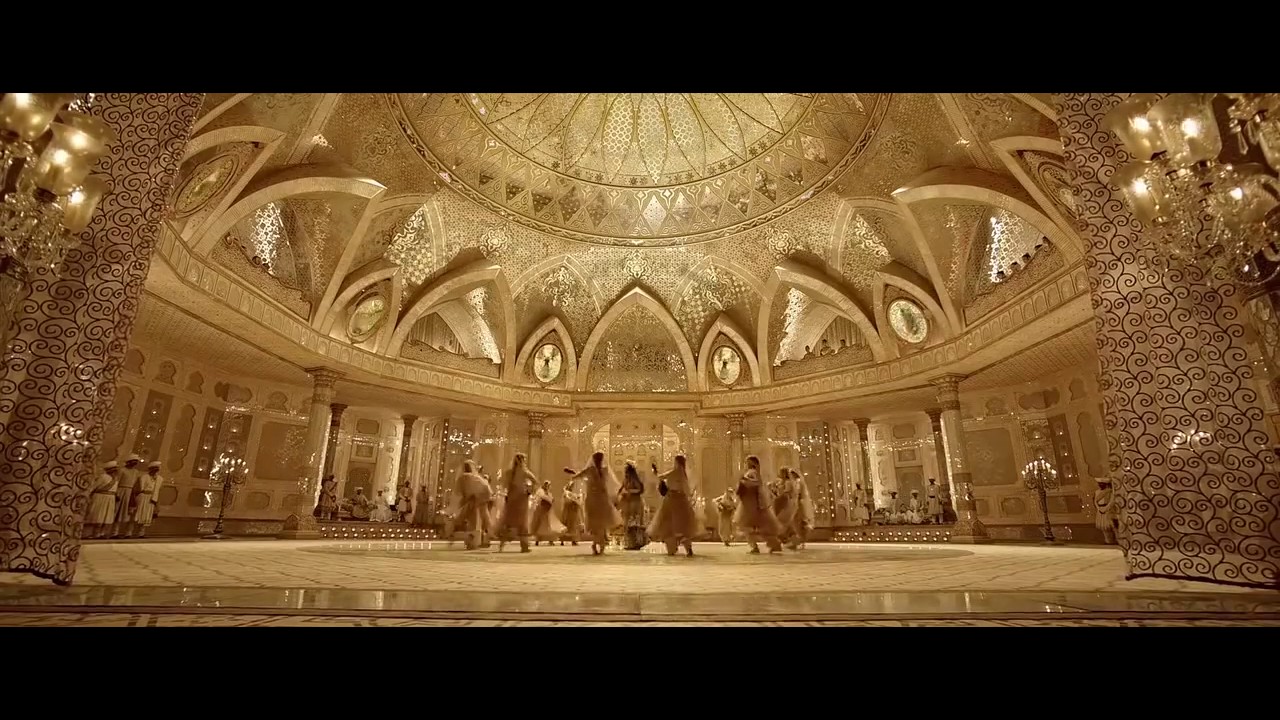 Bajirao Mastani Deewani Mastani Hogayi Video Song HD FULL - YouTube