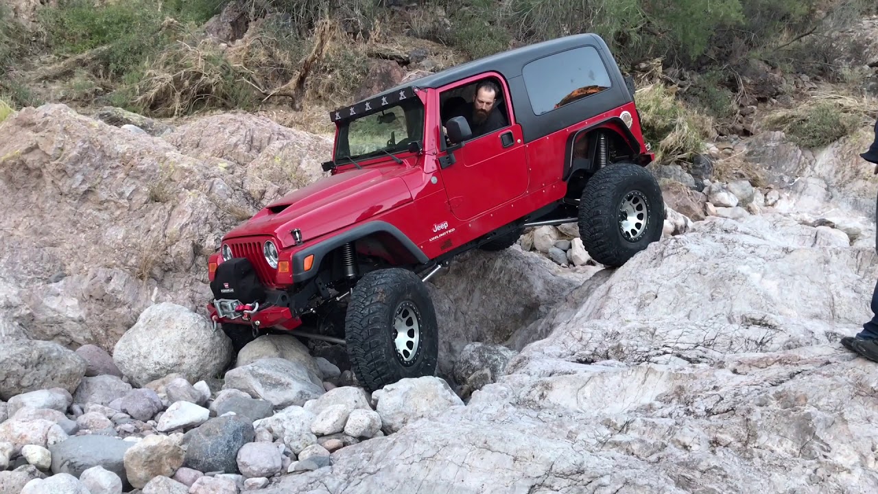 Az off-roading - YouTube