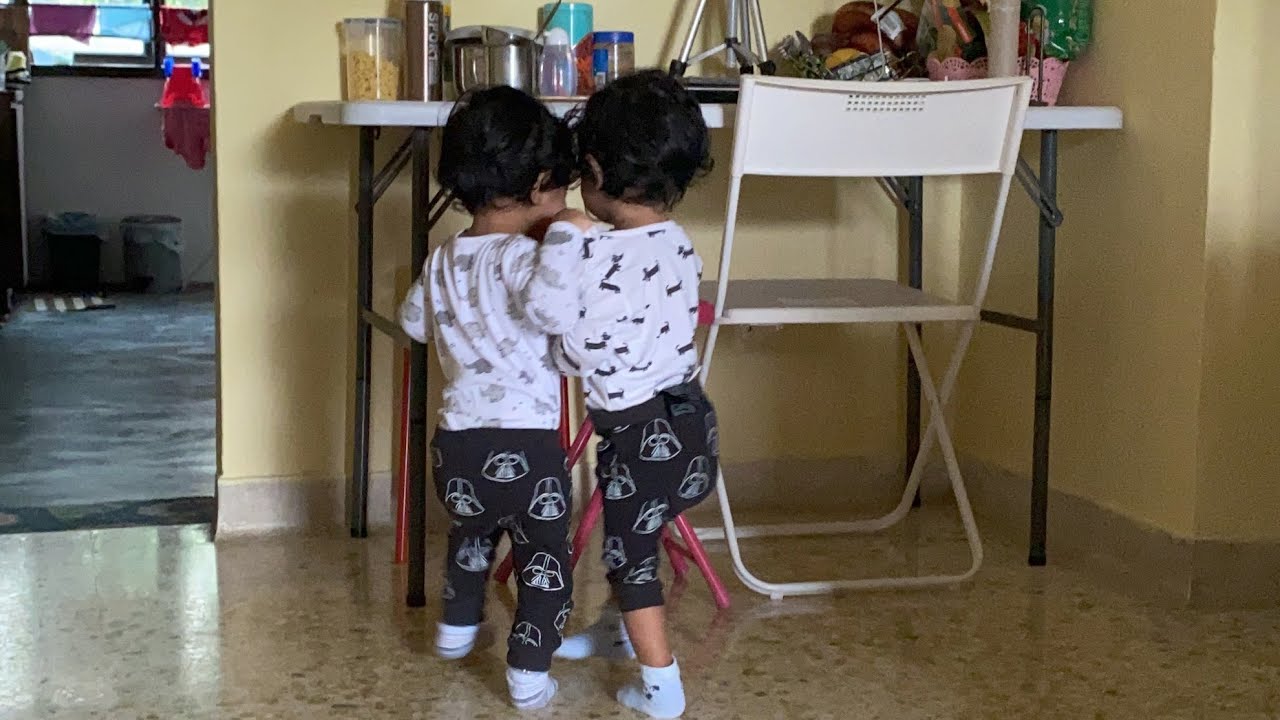 Good morning twins! Wake up like this - YouTube