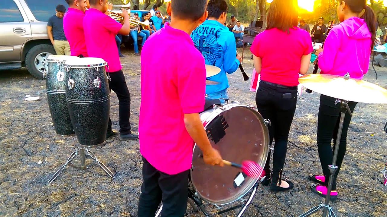 La cabrona Banda zumbadora 12-29-14 - YouTube