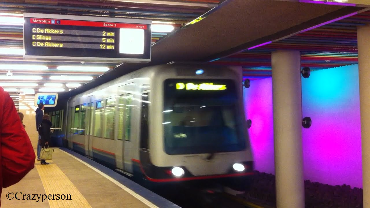 RET Metro aankomst Rotterdam Centraal met 2X 'Lijn C' op het ...