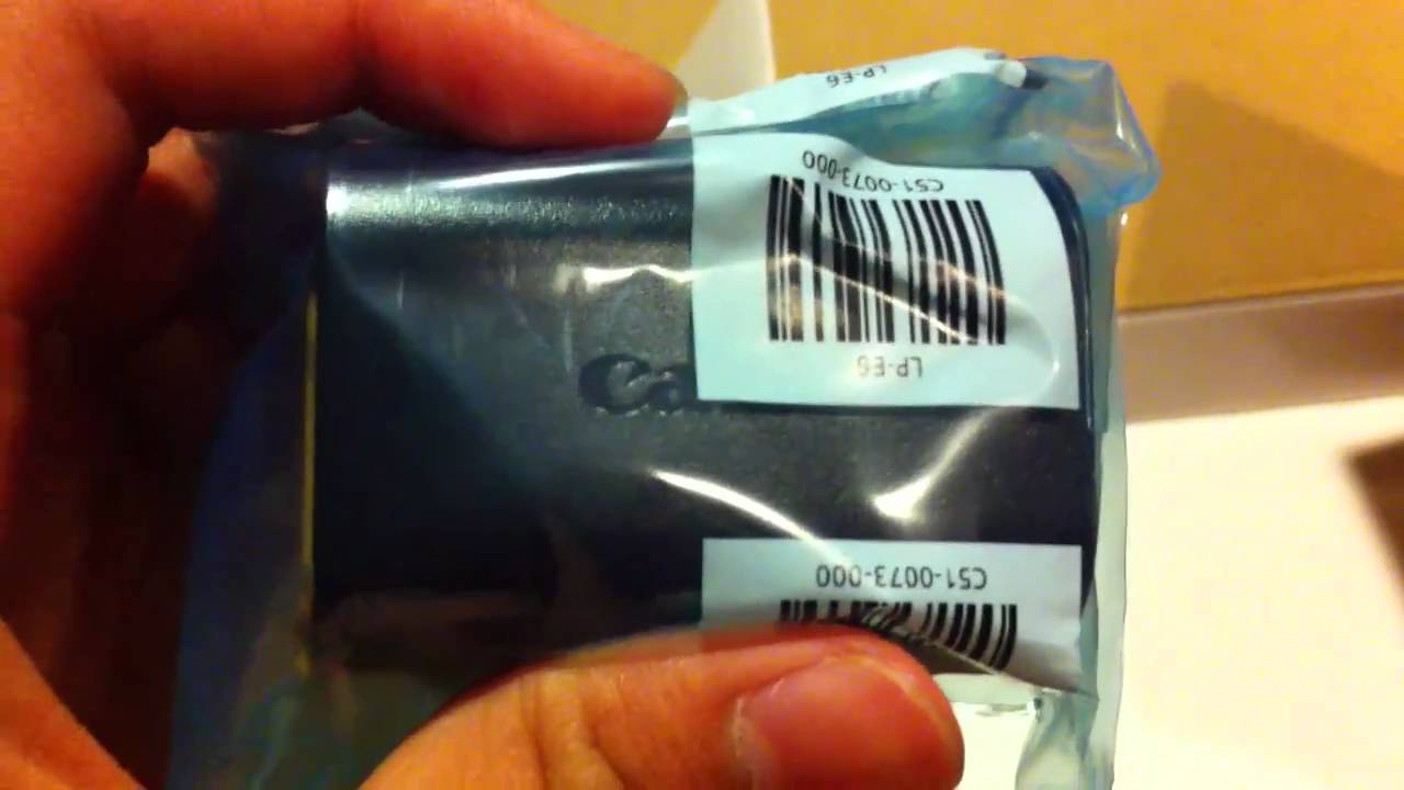 Canon EOS 7D Unboxing - YouTube