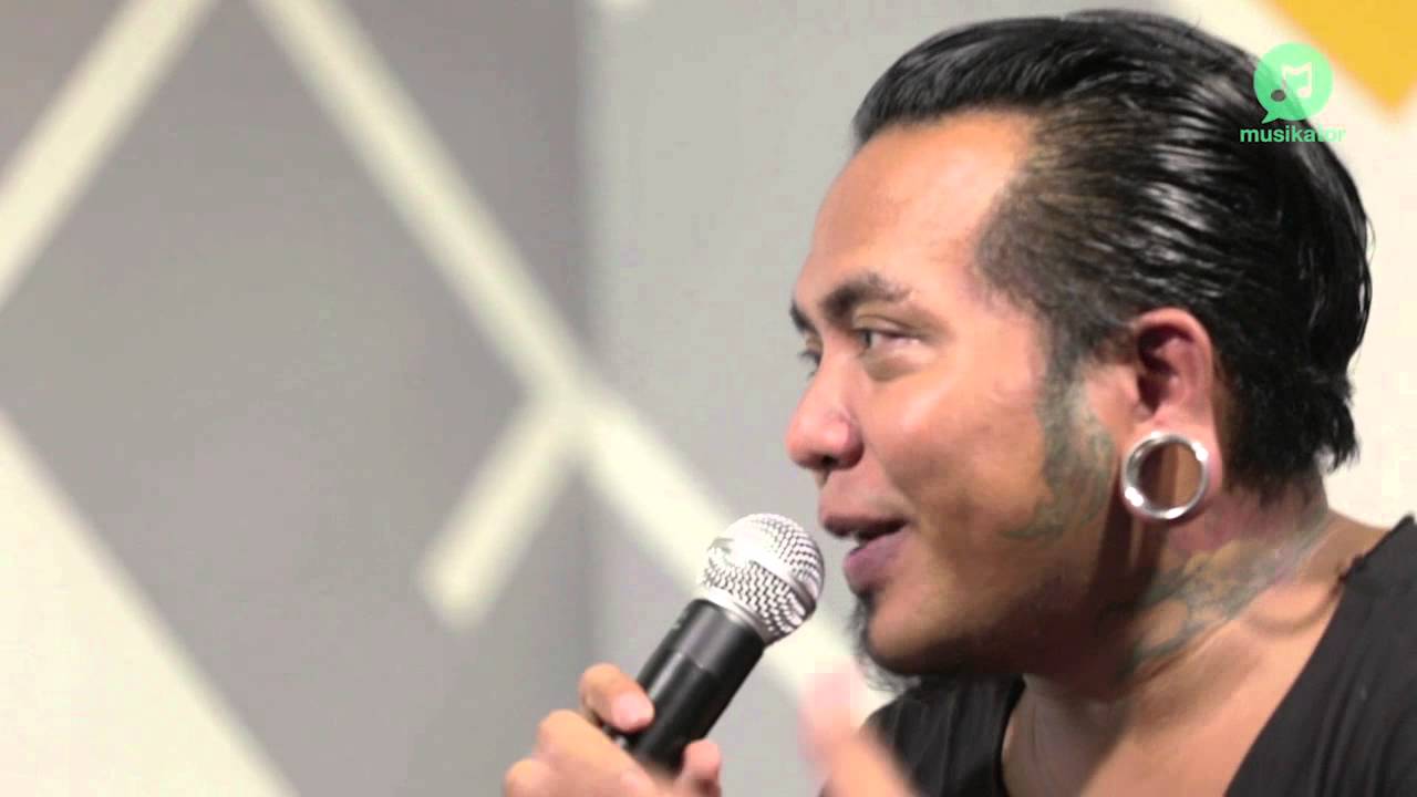 Erix Soekamti & Daddy Miss War - YouTube