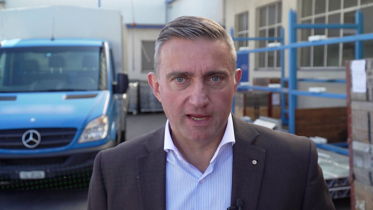 Jakob Stark: Thurgauer Stimme Oliver Dürr - YouTube