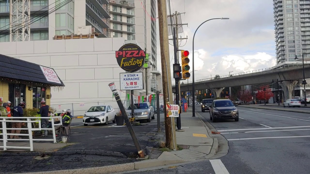 Traffic Lights: Polara Navigator playing Novax Sounds - YouTube