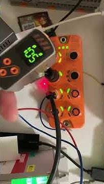 IFM OGD592 IOLINK Photoelectric distance sensor - YouTube