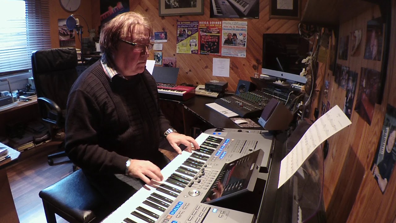 El Bimbo - Daniel Kleinmann - YouTube