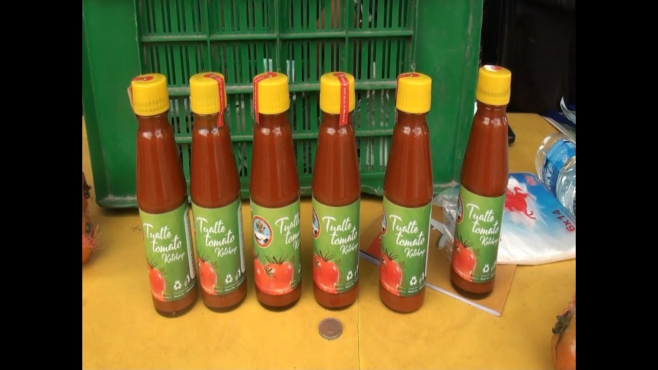 Zo siam Tomato Sauce kan nei ve ta Tualte Tomato Festival ah hawn tan ...